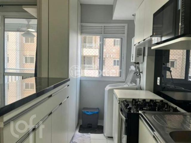 Apartamento, 2 dormitórios, 65 m², em Farrapos