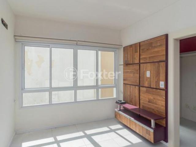 Apartamento, 2 dormitórios, 65 m², em Menino Deus