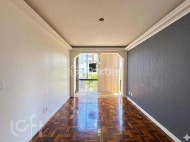 Apartamento, 2 dormitórios, 65.13 m², em Passo da Areia