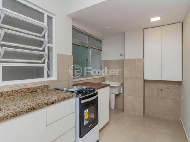 Apartamento, 2 dormitórios, 65.52 m², em Passo da Areia
