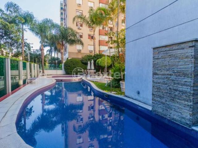 Apartamento, 2 dormitórios, 65.61 m², em Menino Deus