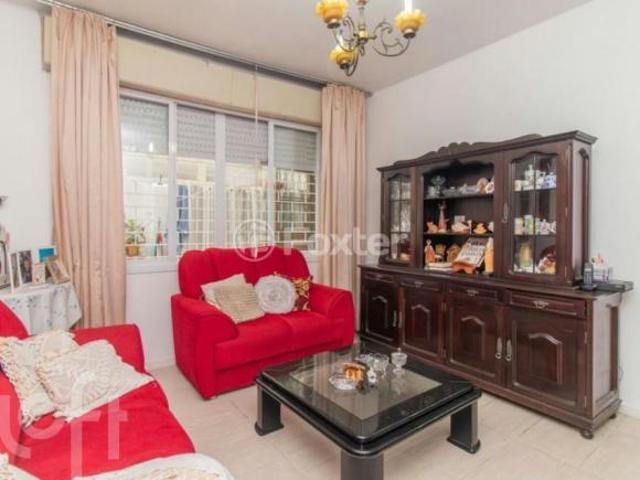 Apartamento, 2 dormitórios, 65.83 m², em Menino Deus
