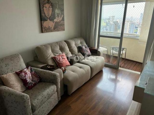 Apartamento, 2 dormitórios, 66 m², em Aclimação