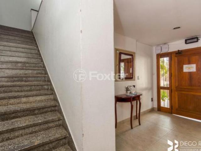 Apartamento, 2 dormitórios, 66 m², em Partenon