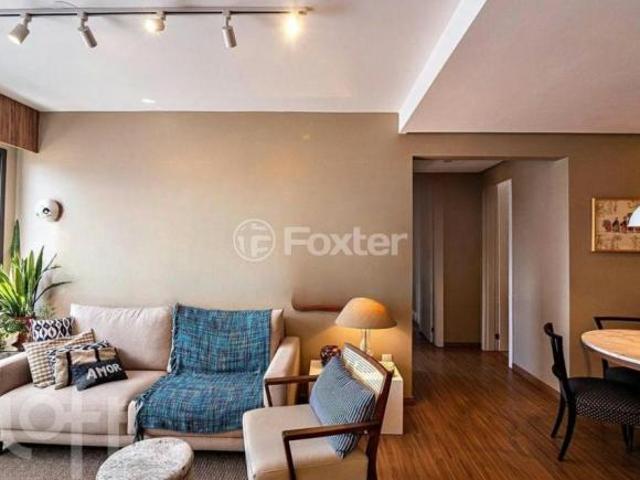 Apartamento, 2 dormitórios, 66 m², em Passo da Areia