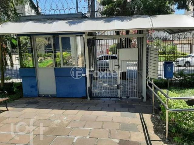 Apartamento, 2 dormitórios, 66.24 m², em Menino Deus