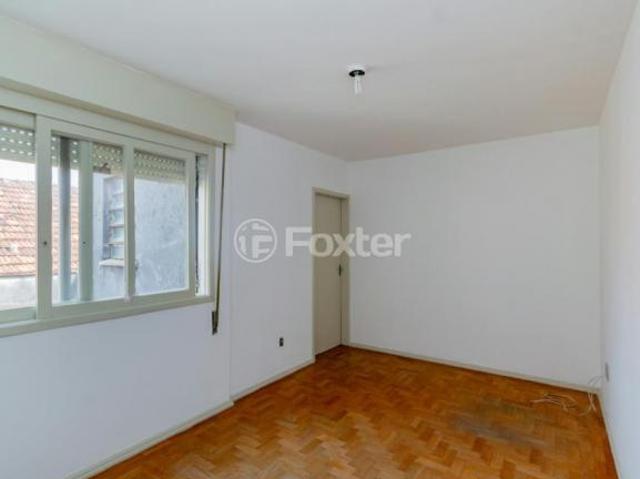 Apartamento, 2 dormitórios, 66.21 m², em Passo da Areia