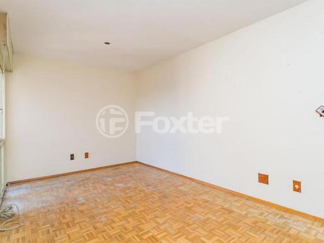 Apartamento, 2 dormitórios, 66.36 m², em Passo da Areia