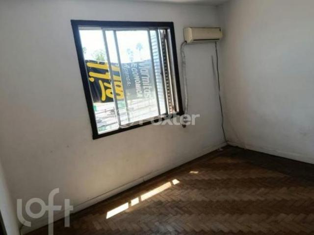 Apartamento, 2 dormitórios, 66.69 m², em Partenon