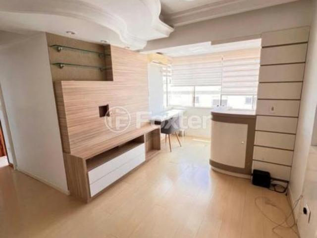 Apartamento, 2 dormitórios, 66.7 m², em São João