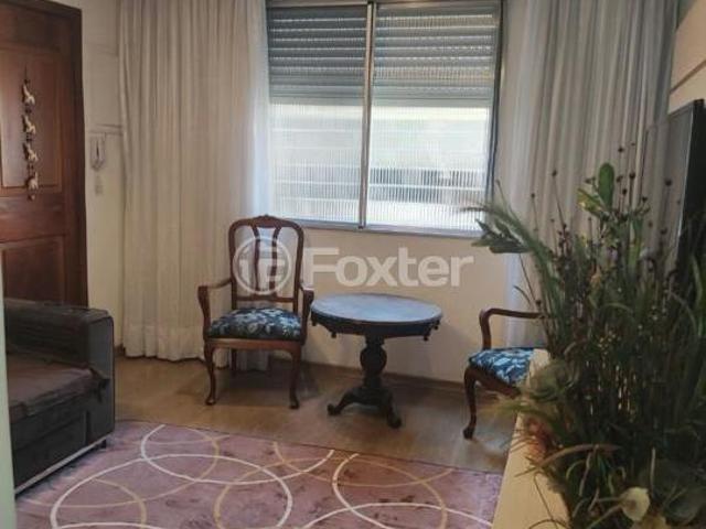 Apartamento, 2 dormitórios, 66.83 m², em Menino Deus