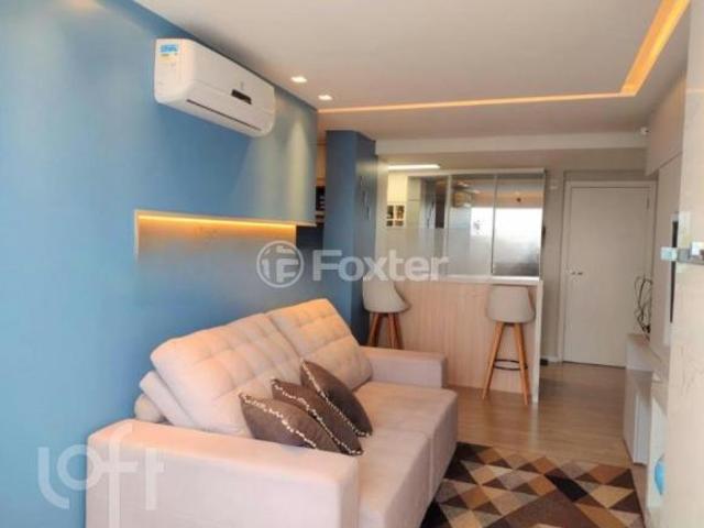 Apartamento, 2 dormitórios, 66.97 m², em Centro