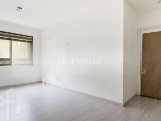 Apartamento, 2 dormitórios, 66.98 m², em Passo da Areia