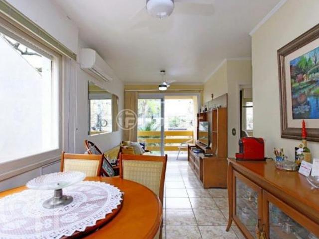 Apartamento, 2 dormitórios, 66.99 m², em Santana