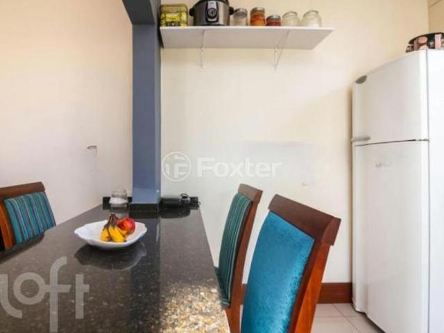 Apartamento, 2 dormitórios, 67 m², em Floresta