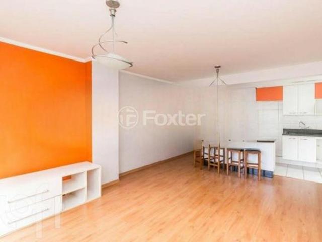 Apartamento, 2 dormitórios, 67 m², em São João