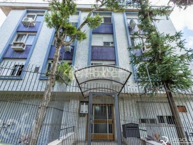 Apartamento, 2 dormitórios, 67 m², em São João