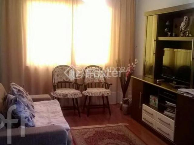 Apartamento, 2 dormitórios, 67 m², em Passo da Areia