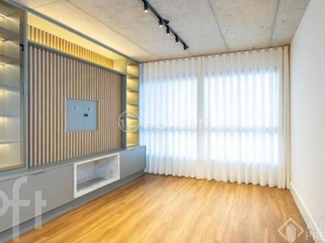 Apartamento, 2 dormitórios, 67 m², em Petrópolis