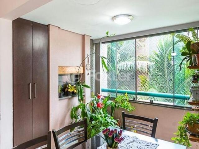 Apartamento, 2 dormitórios, 67 m², em Teresópolis