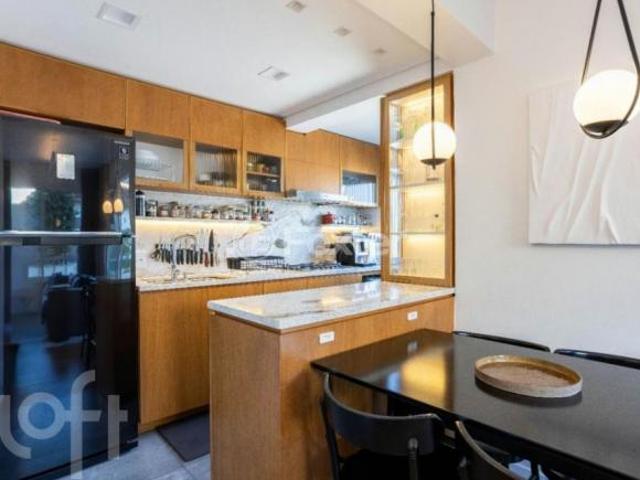 Apartamento, 2 dormitórios, 67.34 m², em Vila Ipiranga