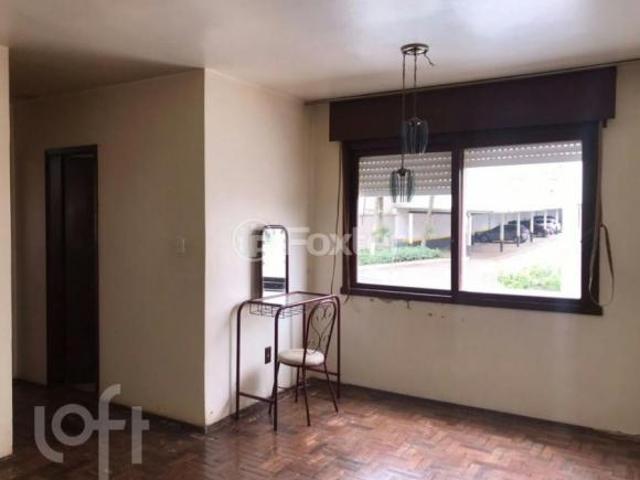 Apartamento, 2 dormitórios, 67.37 m², em Passo da Areia