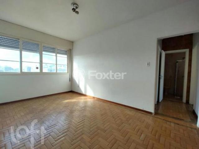 Apartamento, 2 dormitórios, 67.3 m², em Azenha