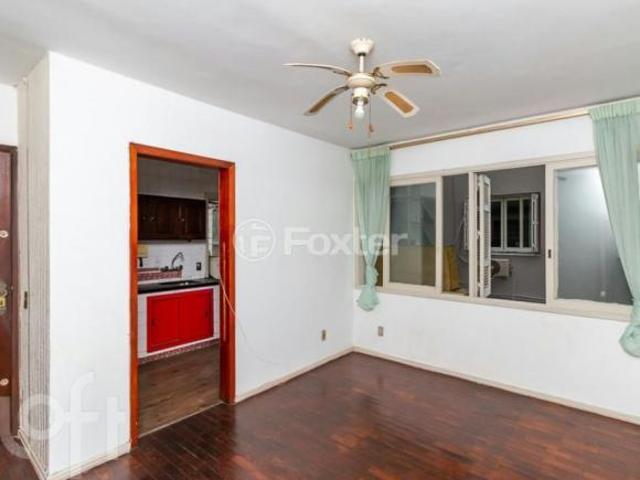 Apartamento, 2 dormitórios, 67.47 m², em Centro Histórico