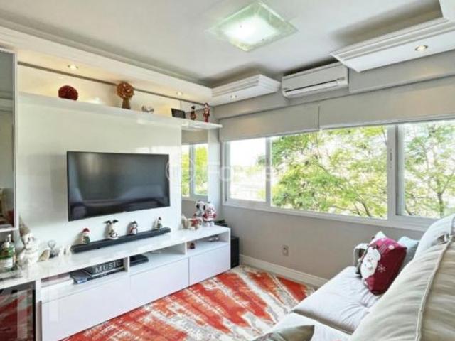 Apartamento, 2 dormitórios, 67.75 m², em Floresta