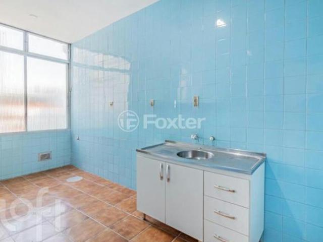 Apartamento, 2 dormitórios, 67.78 m², em Petrópolis
