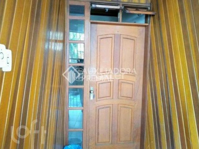 Apartamento, 2 dormitórios, 67.91 m², em Petrópolis