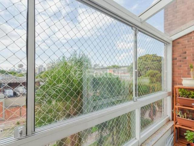 Apartamento, 2 dormitórios, 68 m², em Santana