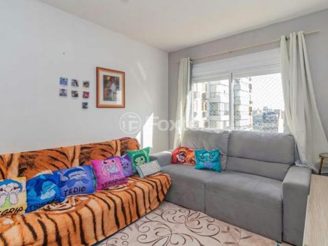 Apartamento, 2 dormitórios, 68.04 m², em Tristeza