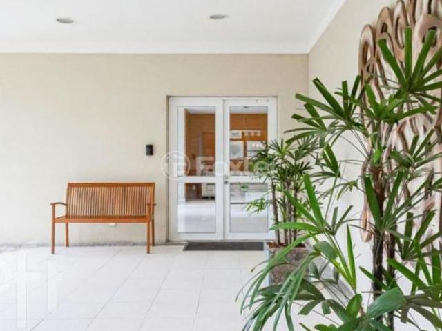 Apartamento, 2 dormitórios, 68.17 m², em Jardim Lindóia