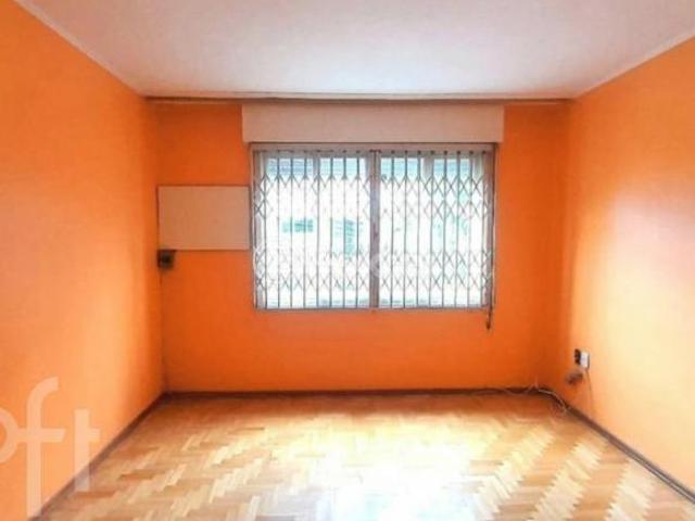 Apartamento, 2 dormitórios, 68.25 m², em Santana