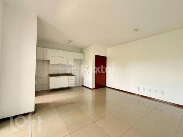 Apartamento, 2 dormitórios, 68.54 m², em Centro