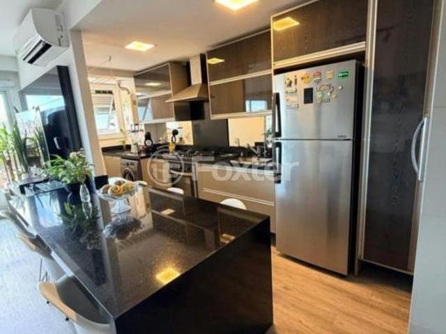 Apartamento, 2 dormitórios, 68.66 m², em Santana