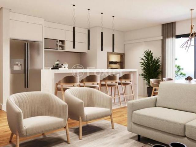 Apartamento, 2 dormitórios, 68.77 m², em Centro