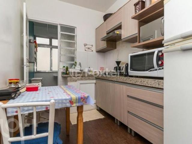 Apartamento, 2 dormitórios, 68.79 m², em Floresta