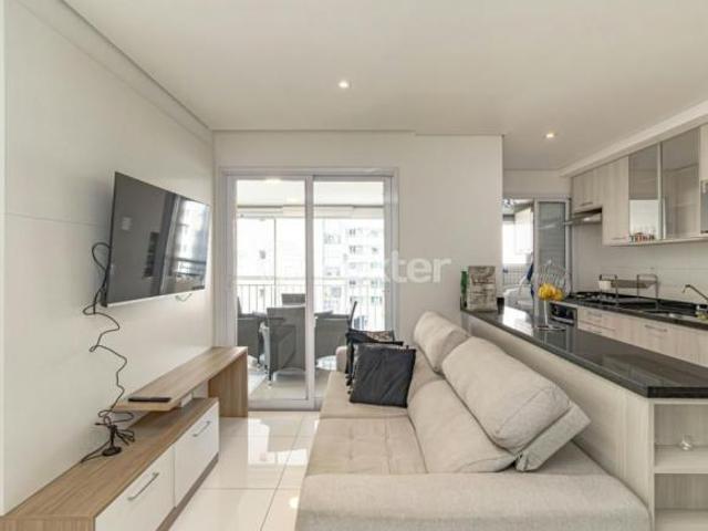 Apartamento, 2 dormitórios, 69 m², em Barra Funda