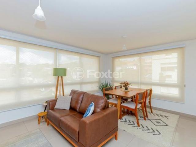 Apartamento, 2 dormitórios, 69 m², em Partenon