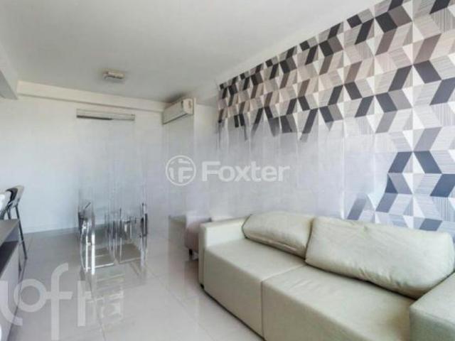 Apartamento, 2 dormitórios, 69 m², em Passo da Areia