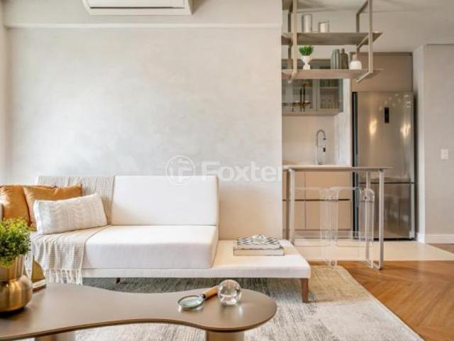 Apartamento, 2 dormitórios, 69 m², em Passo da Areia