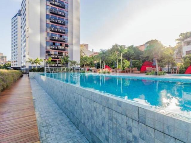 Apartamento, 2 dormitórios, 69.37 m², em Petrópolis