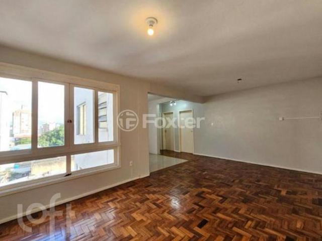 Apartamento, 2 dormitórios, 69.3 m², em Centro