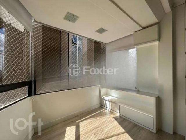 Apartamento, 2 dormitórios, 69.42 m², em Centro