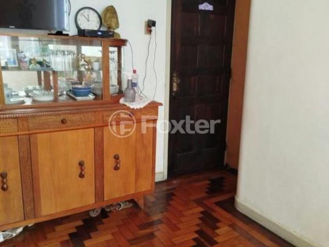 Apartamento, 2 dormitórios, 69.64 m², em Centro Histórico