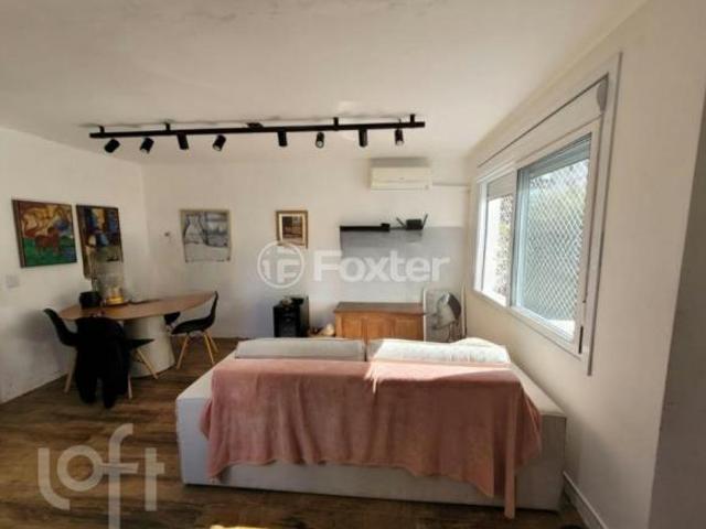 Apartamento, 2 dormitórios, 69.66 m², em Auxiliadora