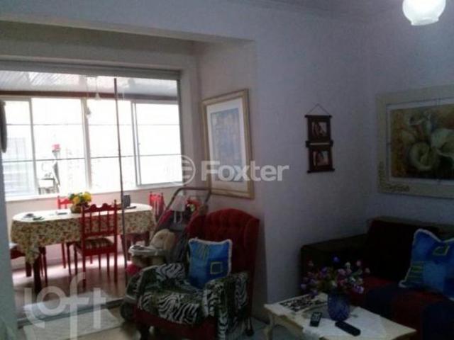 Apartamento, 2 dormitórios, 69.7 m², em Floresta