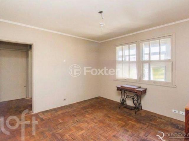 Apartamento, 2 dormitórios, 69.7 m², em Floresta